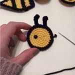 Bee Applique Crochet Pattern - Free - Natalina Craft