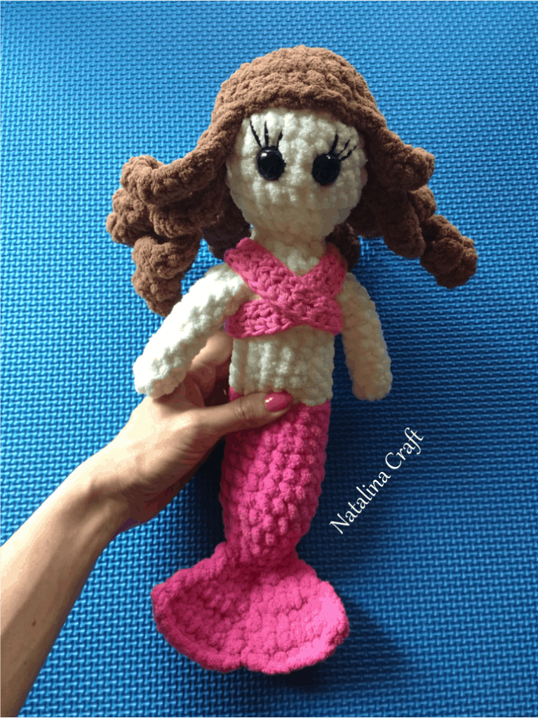 Free and quick crochet pattern: Crochet Mermaid doll