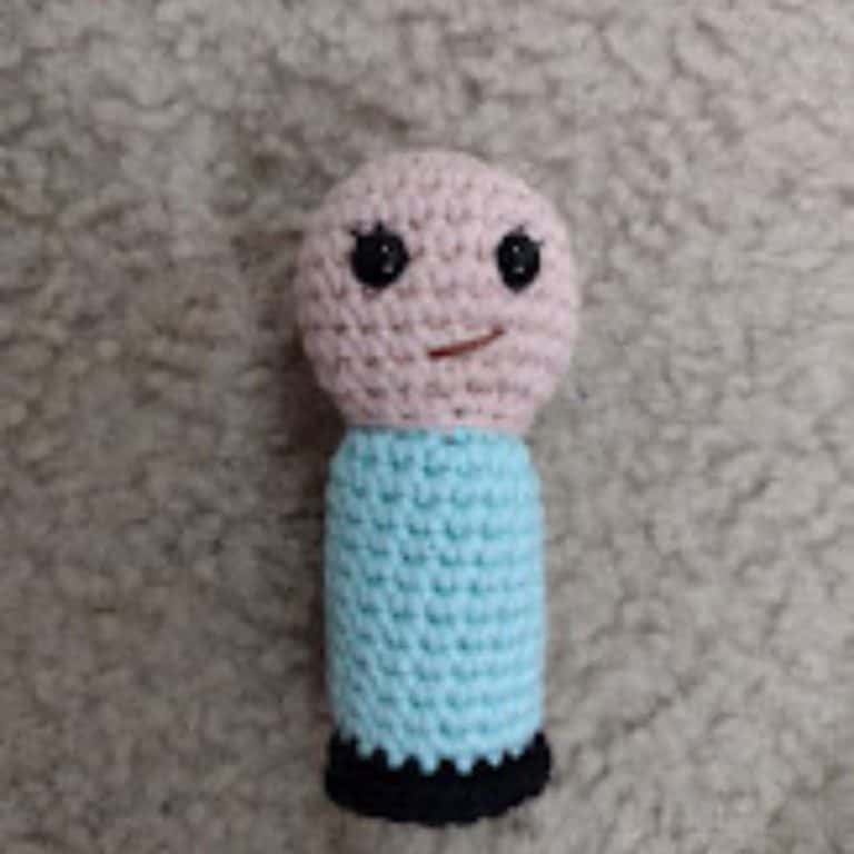 Queen Elizabeth Crochet Pattern - Free - Natalina Craft