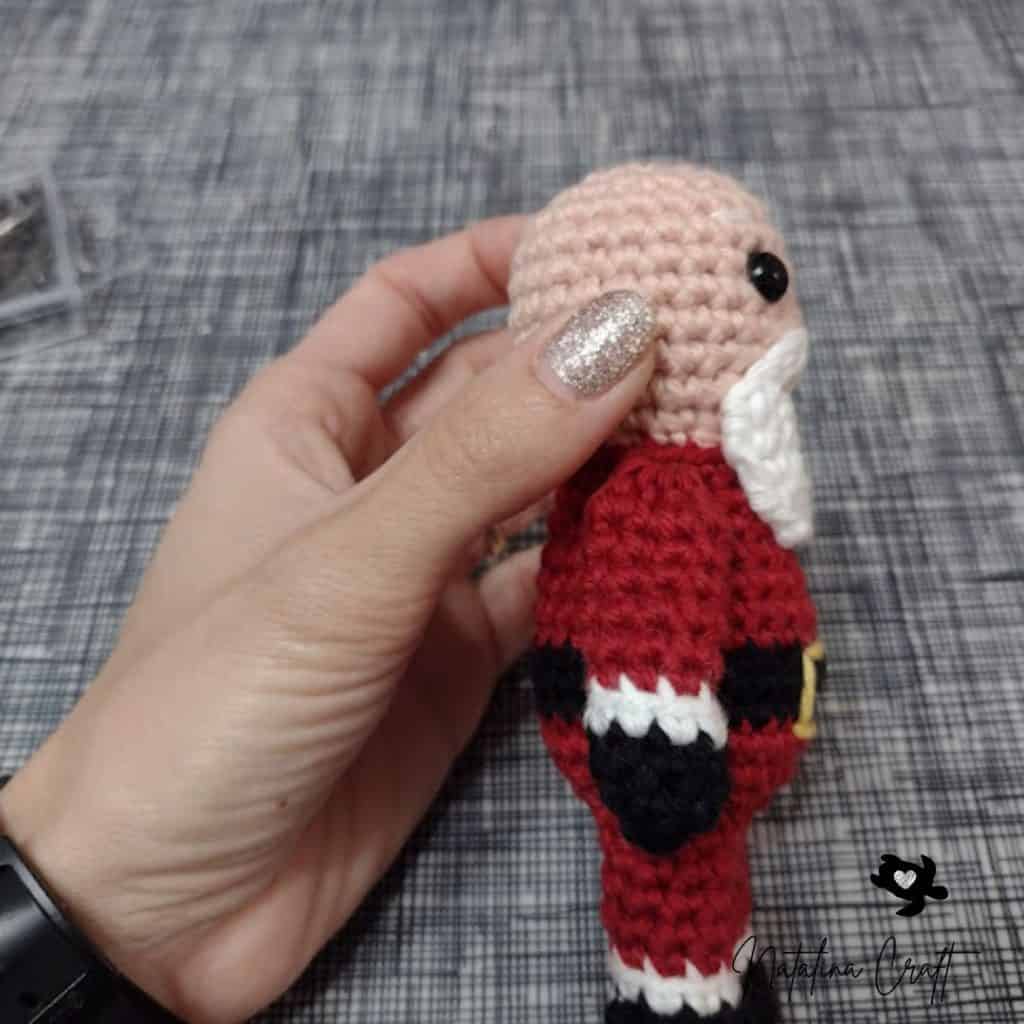 Crochet Santa Pattern - Free Pattern - Natalina Craft