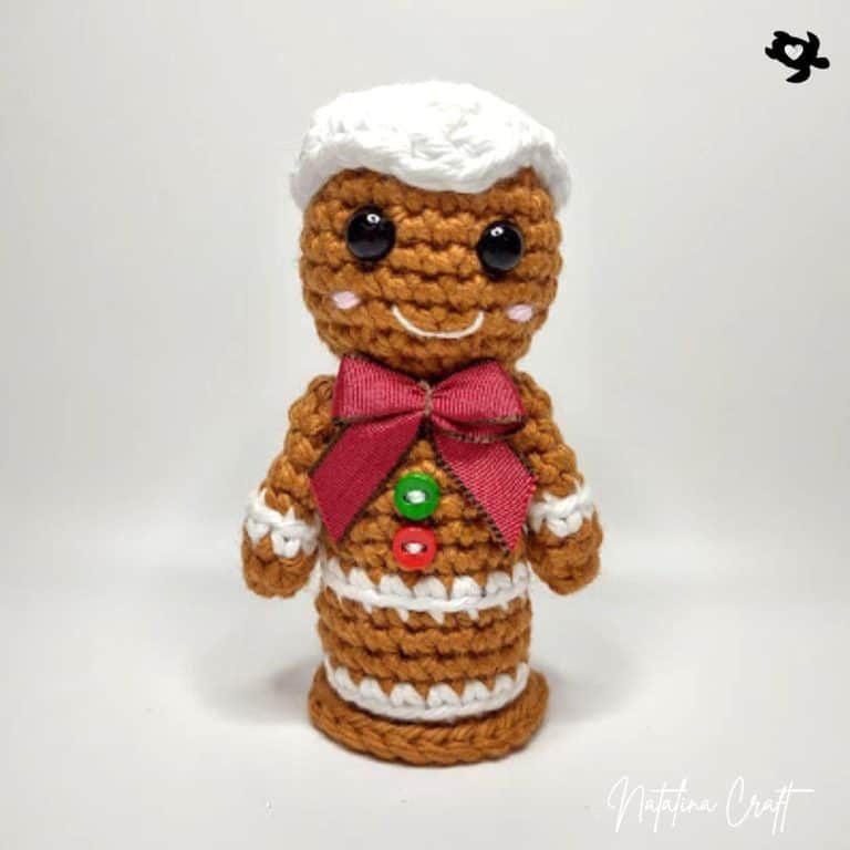 Mini Gingerbread Man Amigurumi - Free Pattern - Natalina Craft
