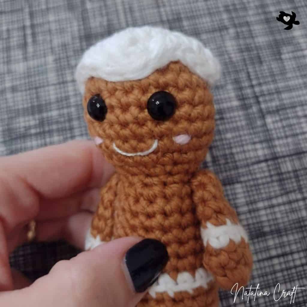 Gingerbread Man Crochet Pattern - Free Pattern - Natalina Craft