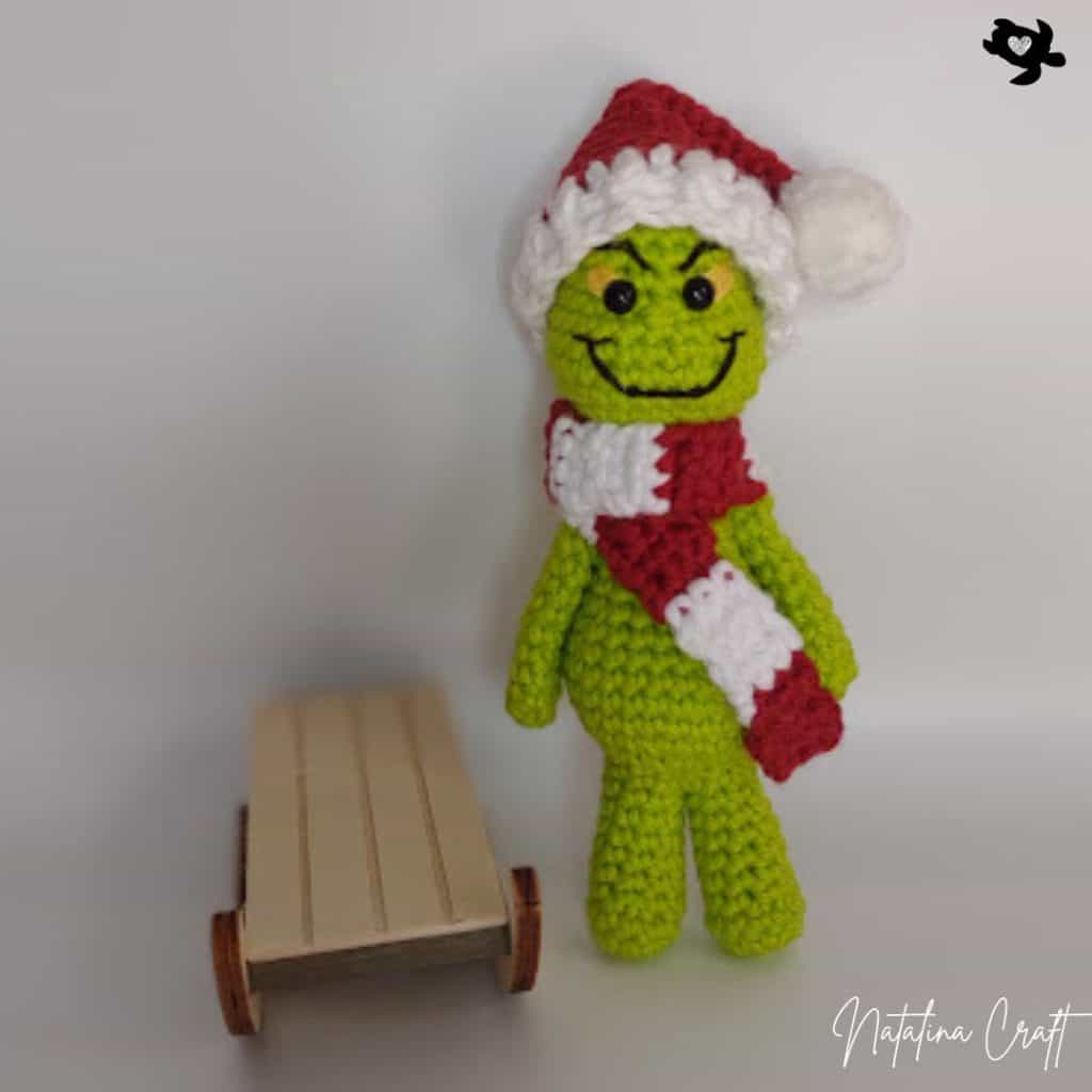 Crochet Grinch Pattern - Free Pattern - Natalina Craft