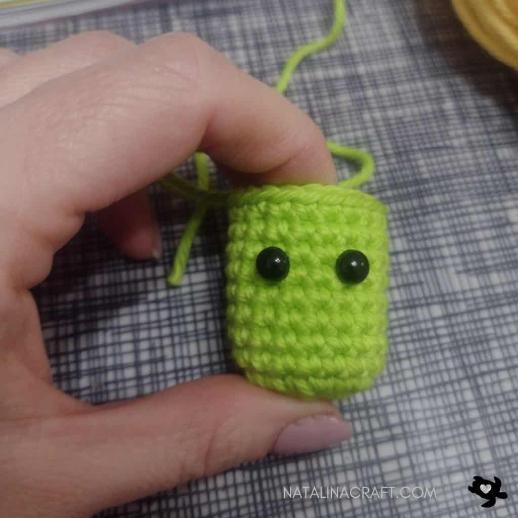 No-sew Crochet Grinch - Free pattern -Natalina Craft
