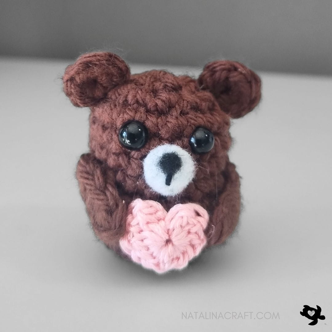Valentine's Bear - Free Crochet Pattern - Natalina Craft